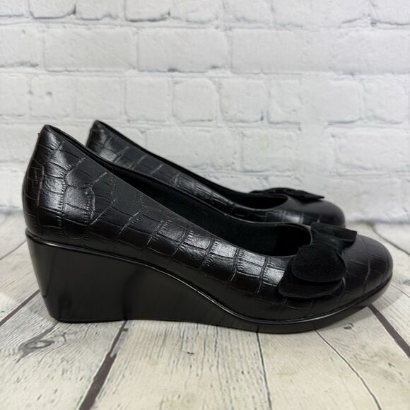 Vionic | Shoes | Vionic Wedge Shoes Women Size 8 Black Croc Leather Bow ...